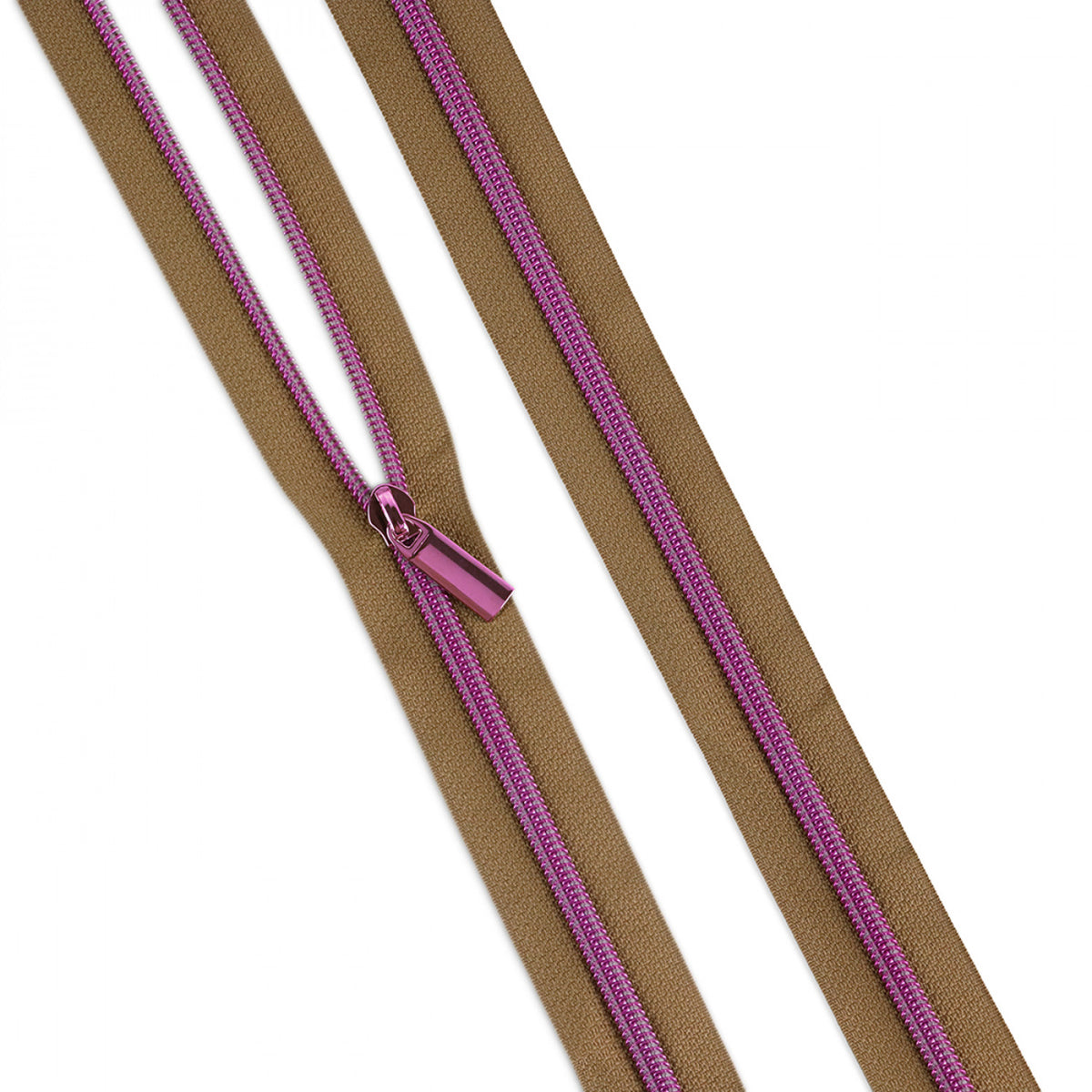 Tula Neutral Zipper Coil by Sallie Tomato – Strawberry Quiltcake